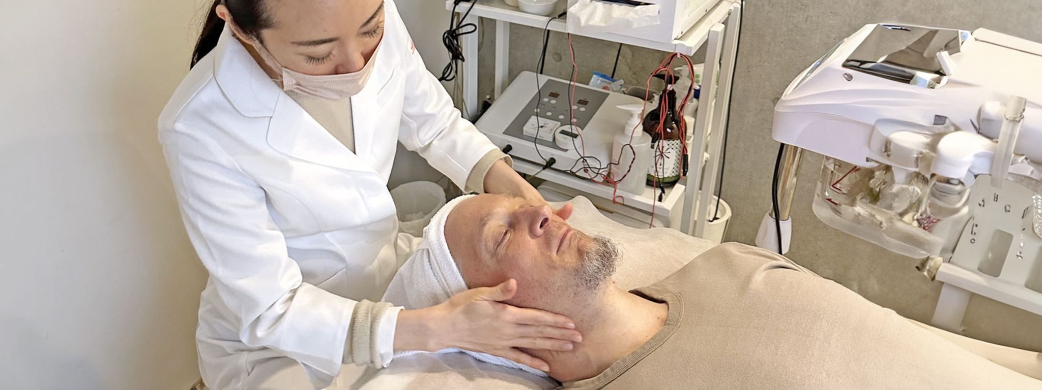 Mocci Beauty Facial Review: The Best First-Time Experience? - GoConnect